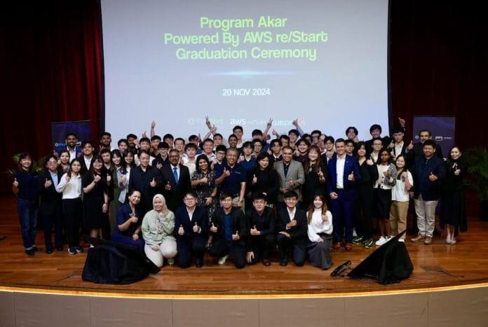 PayNet And AWS Celebrate Success Of First Program Akar Graduates ...