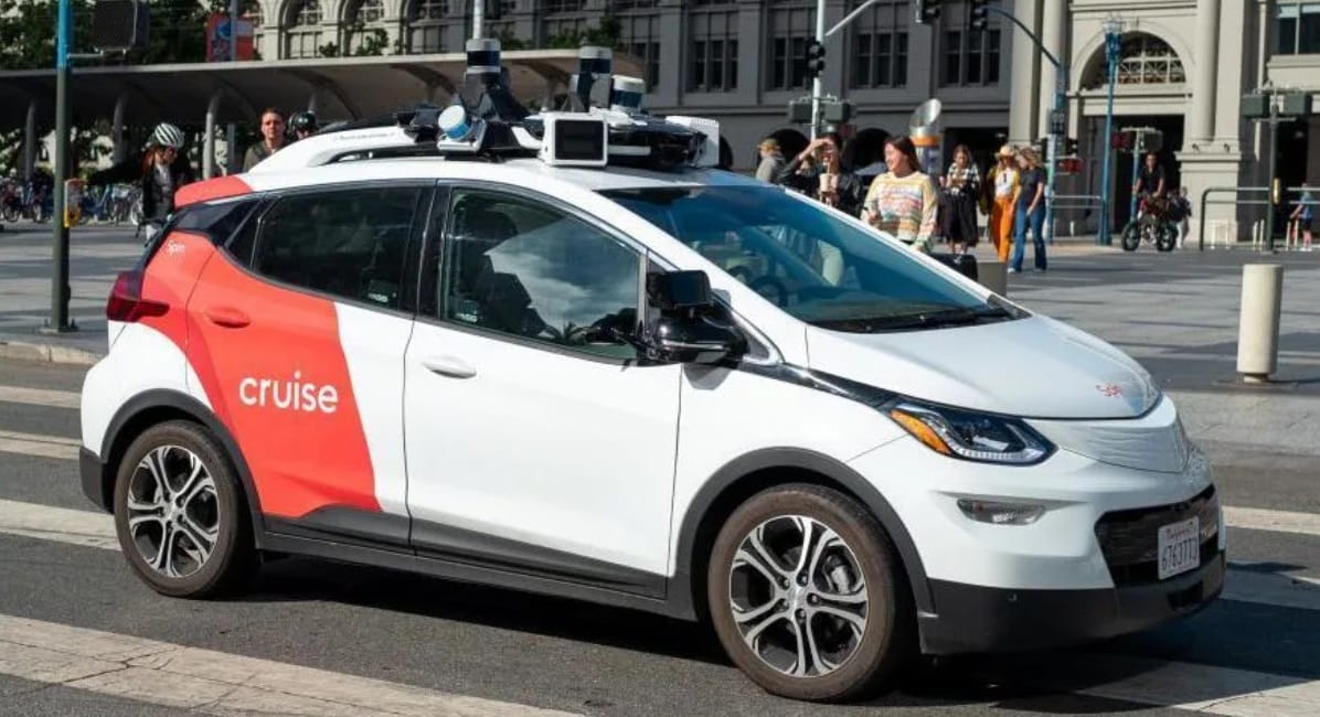 GM Exits Self-Driving Robotaxi Market [Revised] - BusinessToday