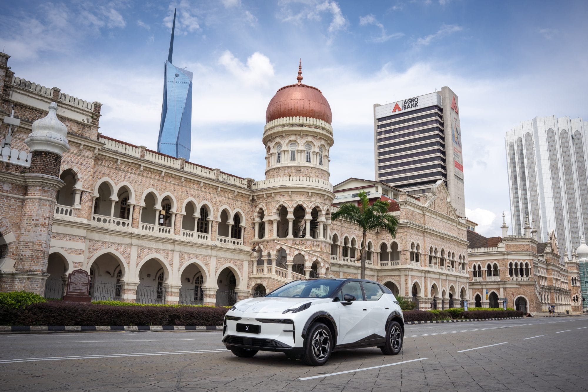 Zeekr X And Zeekr 009 Make Its Debut In Malaysia - BusinessToday