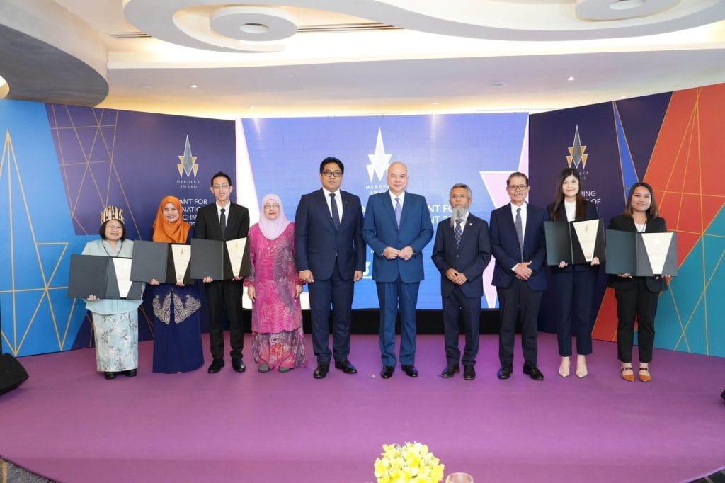 Merdeka Award Grant Opens For Aspiring Malaysian Change-Makers ...