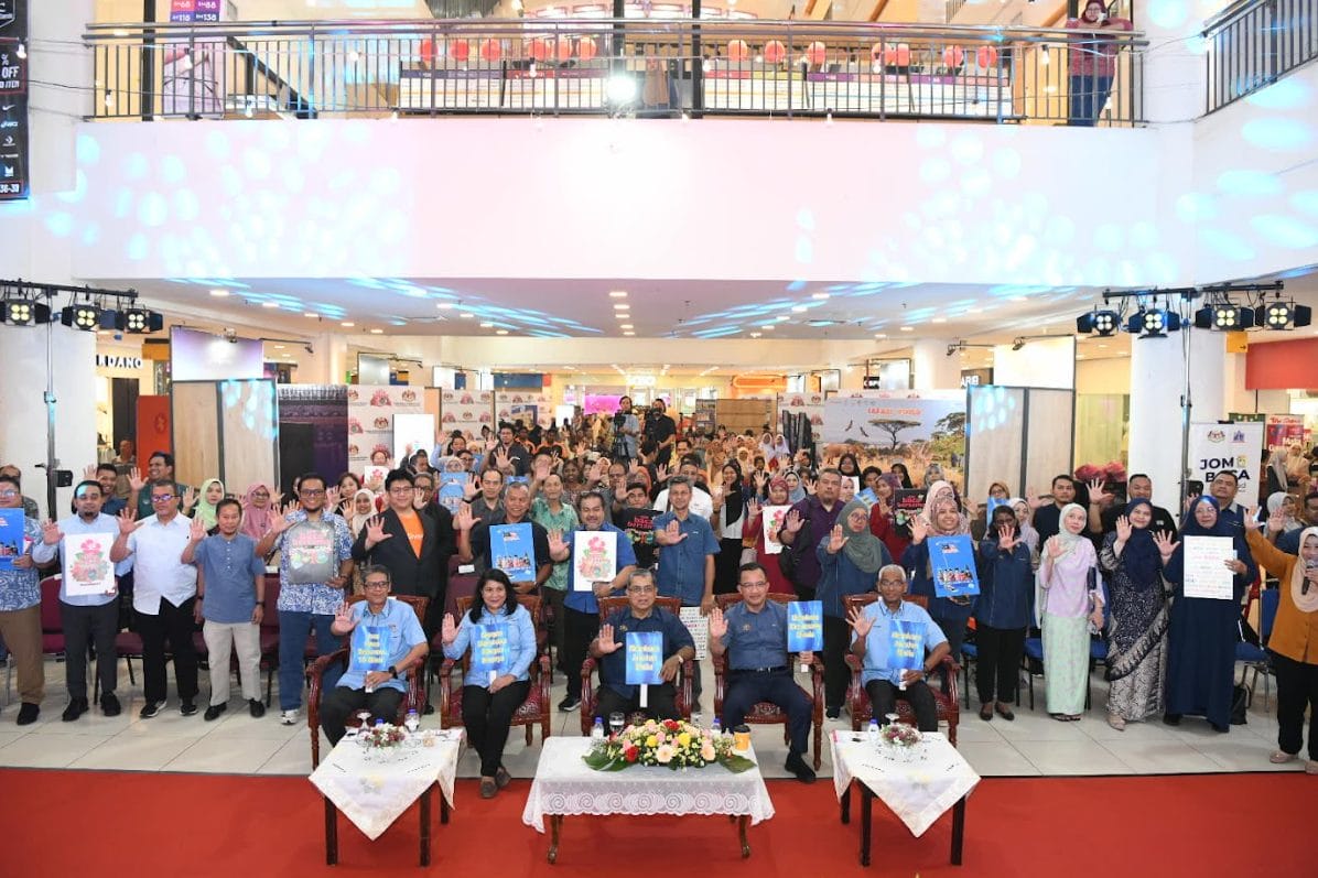 Shopee And MABOPA Champion Local Publishing With RM1.3 Million Book ...
