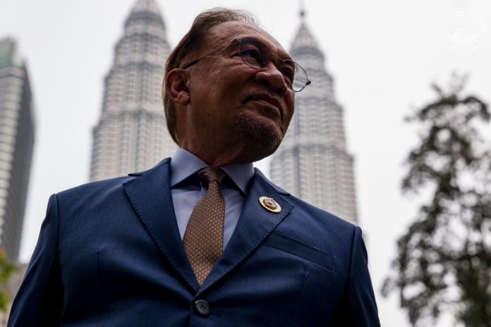 Merdeka Centre Survey Shows Approval Ratings For PM Anwar Rose To 55% ...