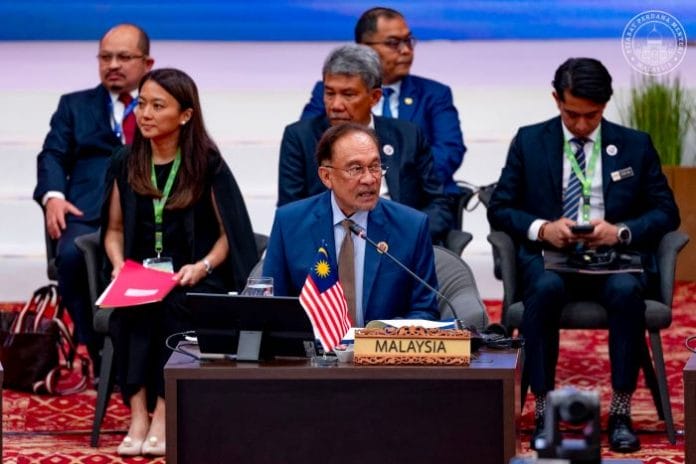 Malaysia Calls For Stronger ASEAN Trade Ties, Digital And Green ...