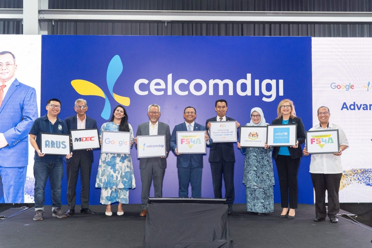 CelcomDigi Powers Up Teachers In Selangor With FS4A Rollout - BusinessToday