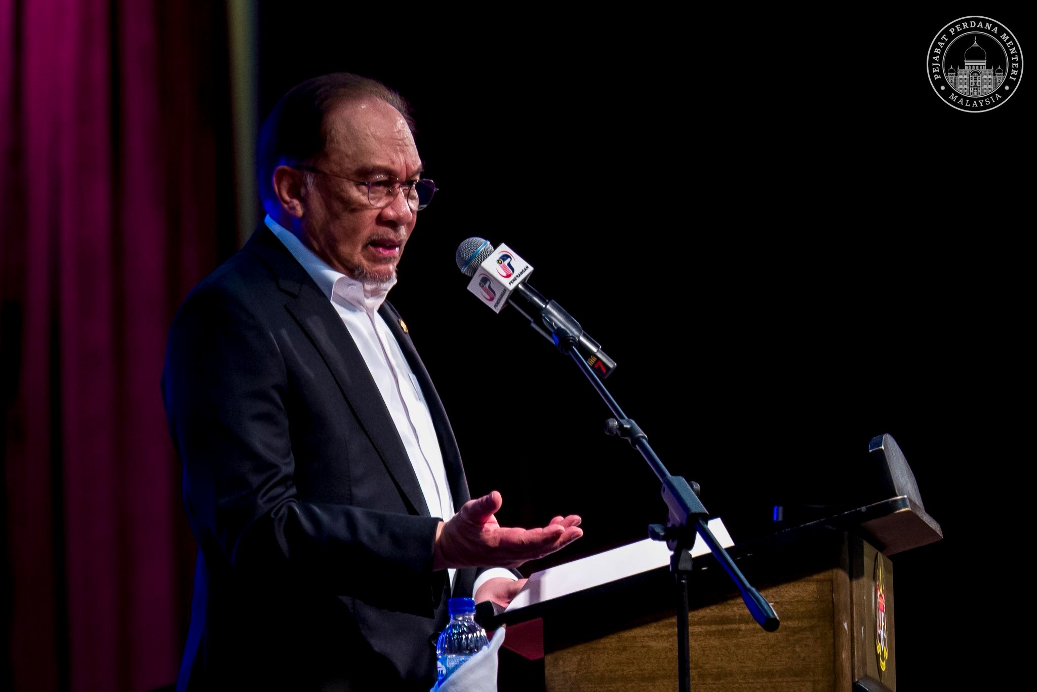 Anwar Says Trump, Li Qiang Set For ASEAN Summit, Putin Considering