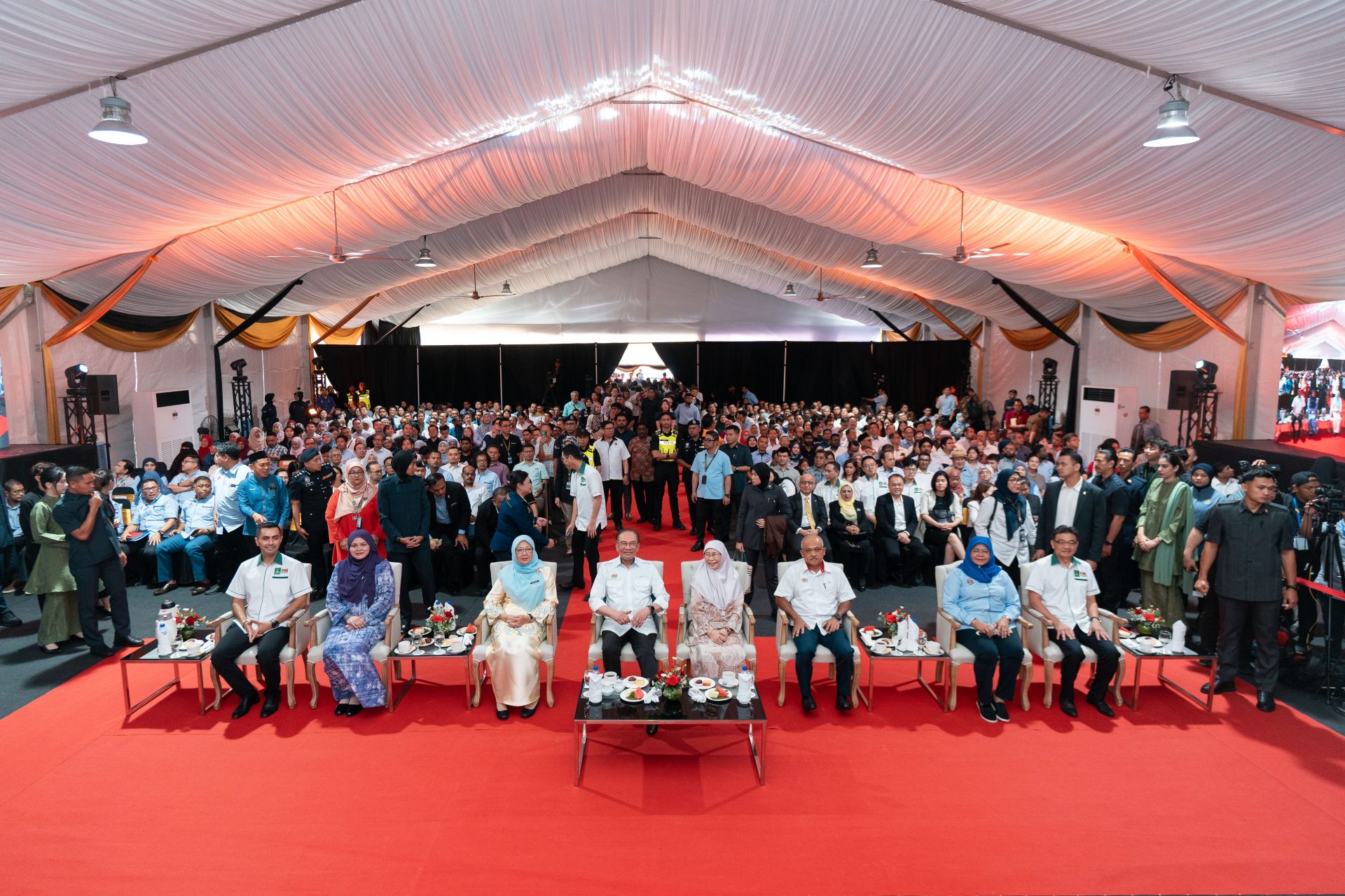 PM Launches Groundbreaking For RM1.03 Billion Residensi Aman MADANI ...