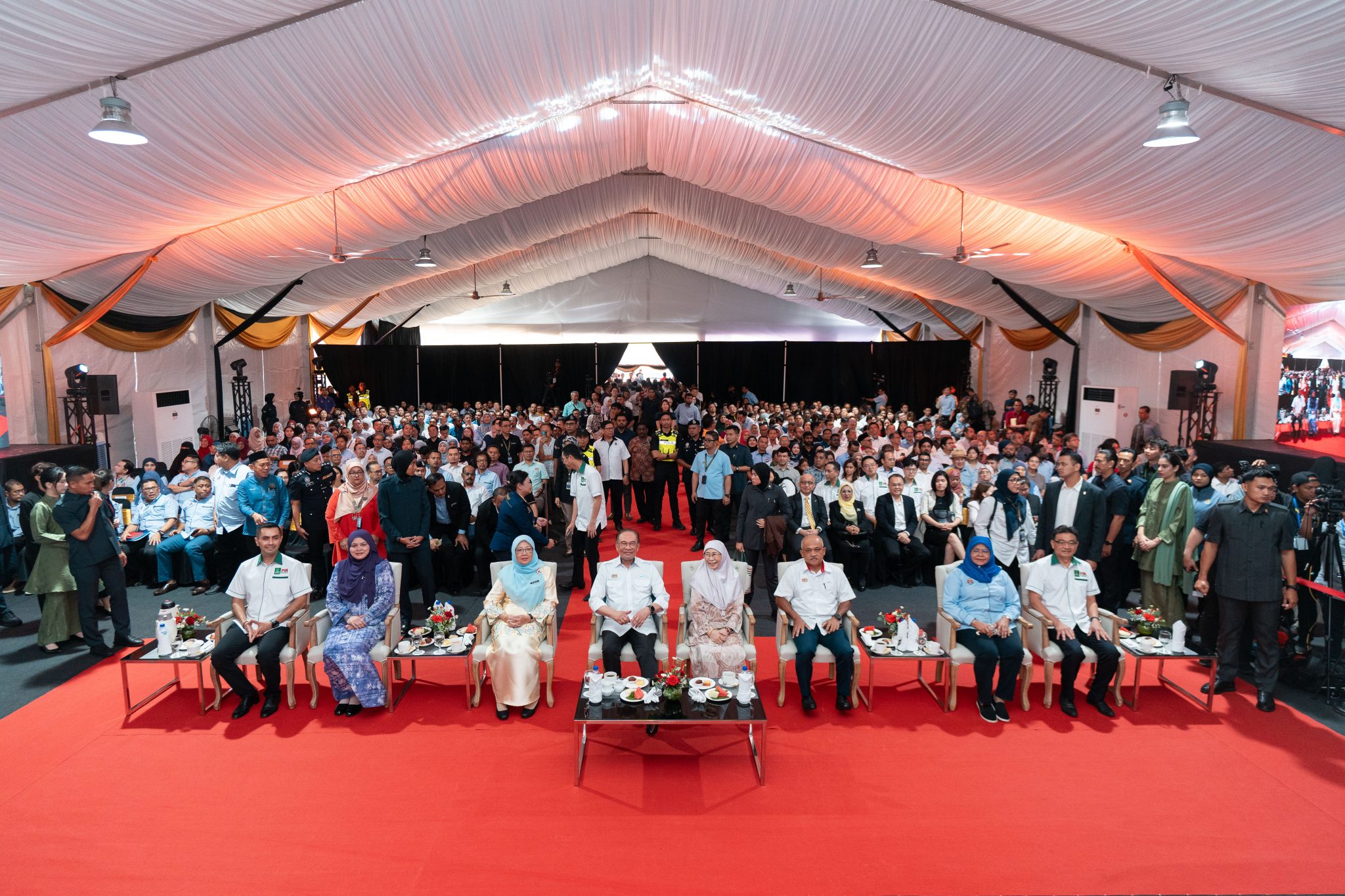 PM Launches Groundbreaking For RM1.03 Billion Residensi Aman MADANI ...