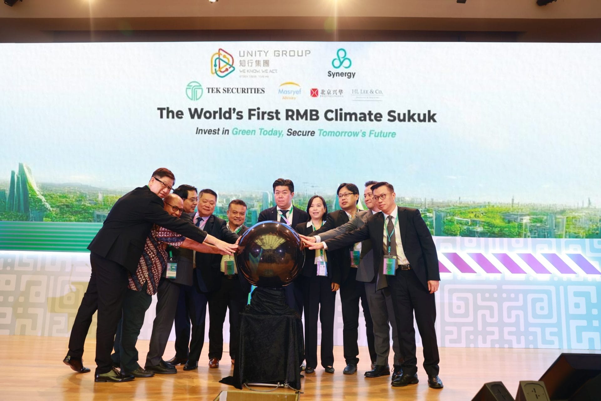 Malaysia Launches World’s First RMB 200 Million Climate Sukuk To ...