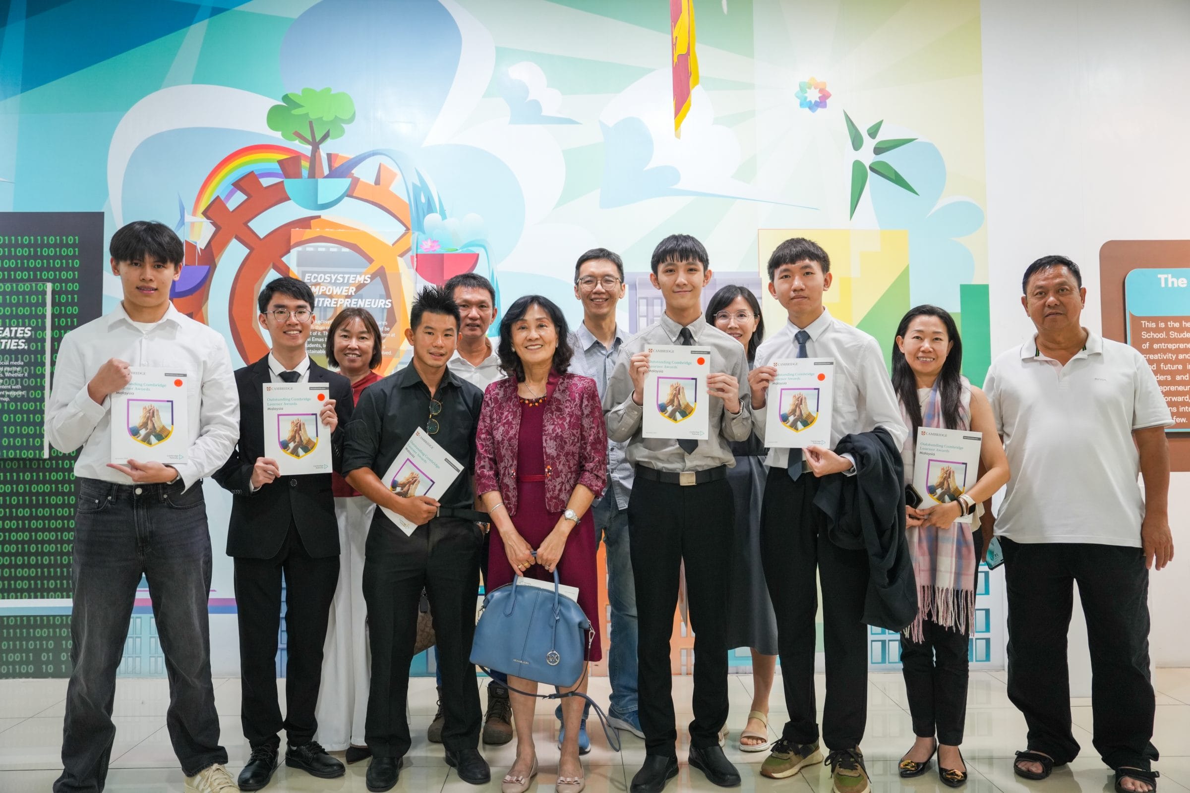 Sunway College Students Shine In Cambridge A-Level Awards - BusinessToday