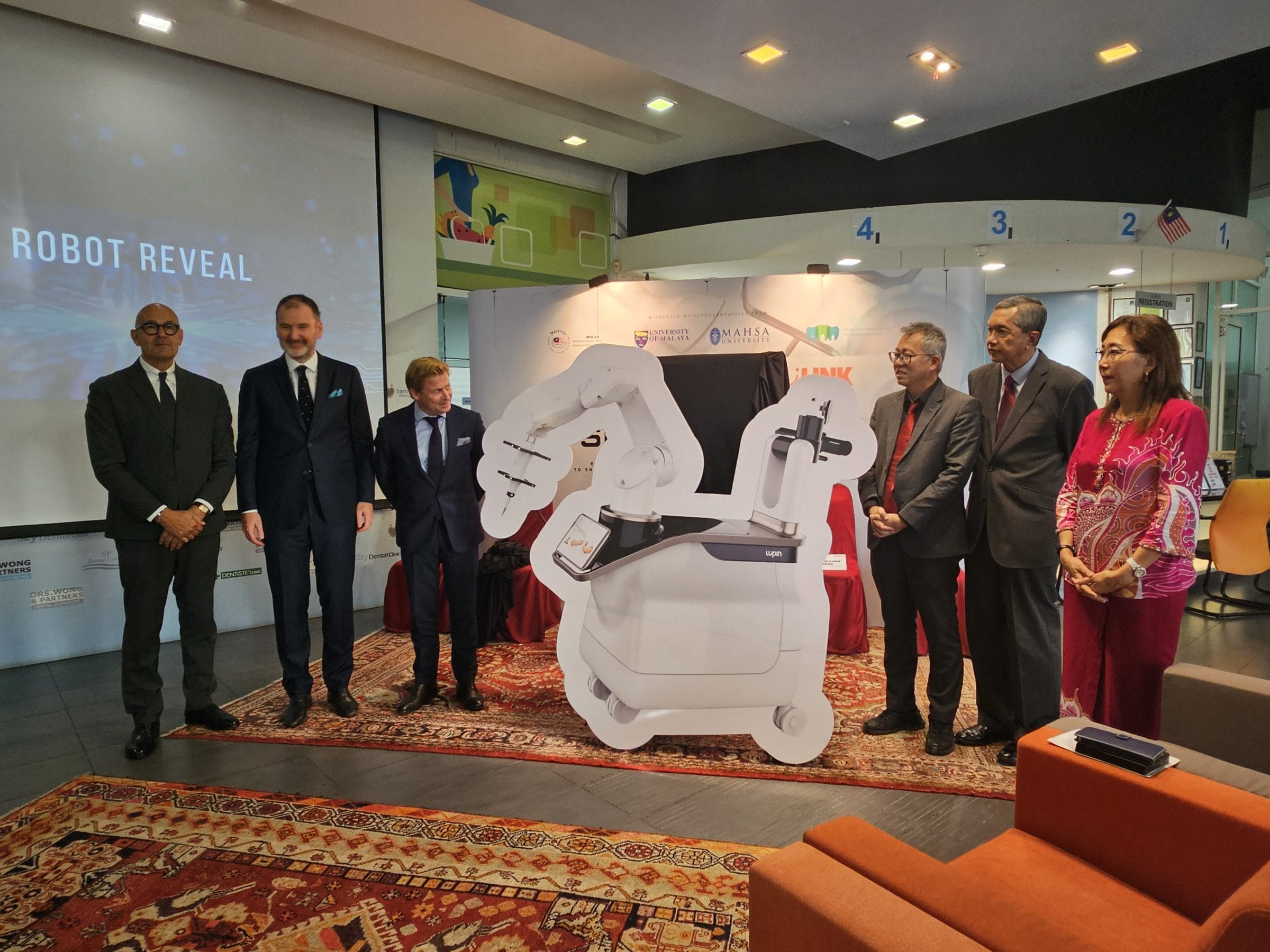 Smile-Link Brings France’s Lupin Dental Robot To Malaysian Clinics