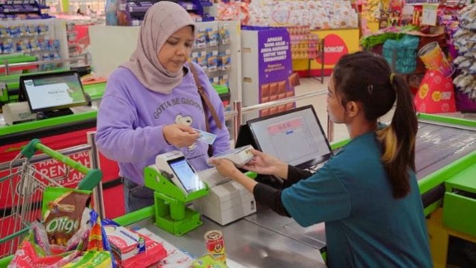 9 Million Malaysians To Receive Cash Aid This Year - BusinessToday