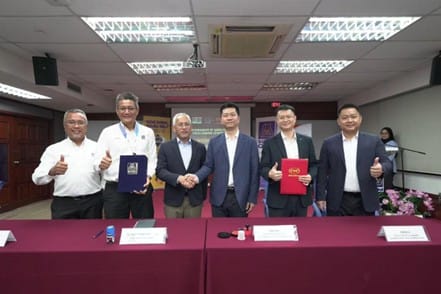 Global Brands Receive First Batch Of China-Malaysia Premium Product ...